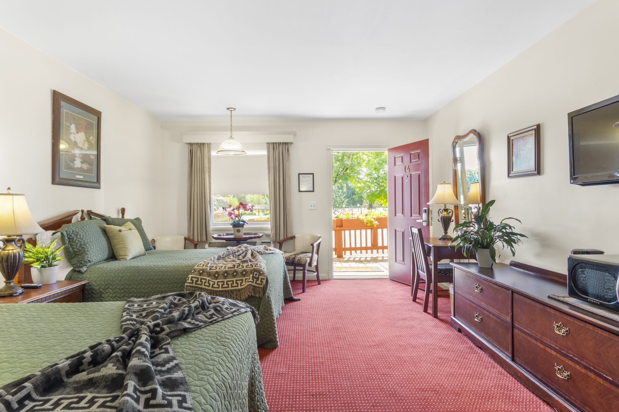 The Blue Spruce Inn & Suites - Columbia County Tourism